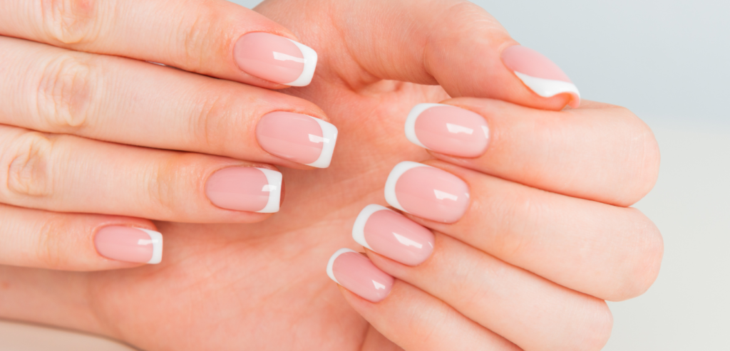 Como fazer unhas francesinhas perfeitas? Dicas e truques