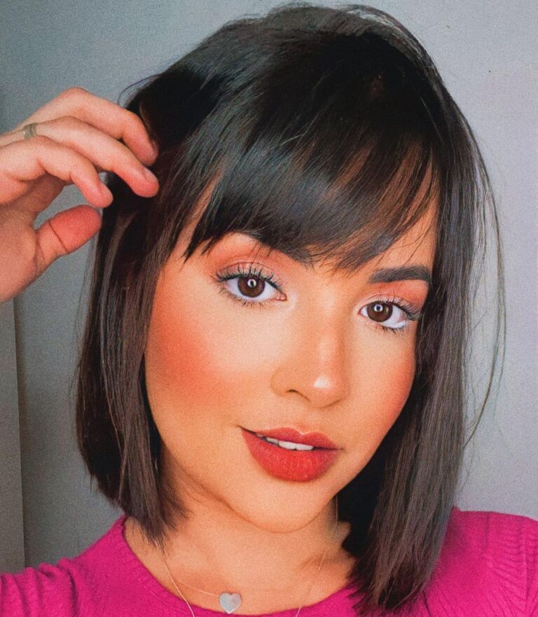 Cabelo liso curto com franja – Tenha um corte elegante!
