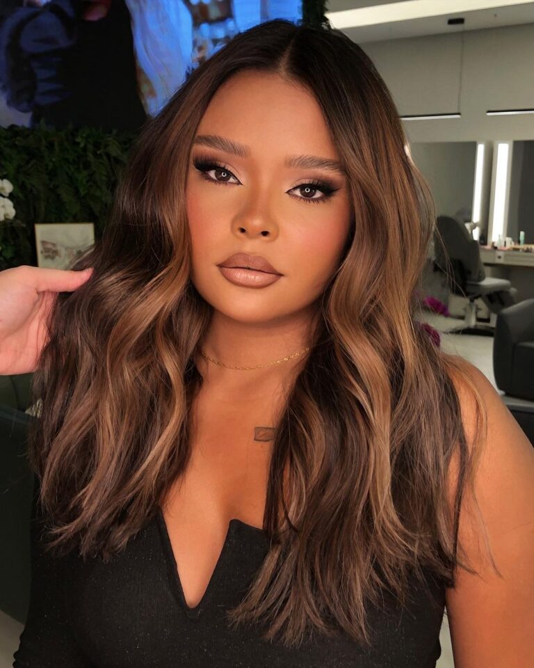 Harmonia Perfeita? Cor de Cabelo Chocolate para Pele Morena