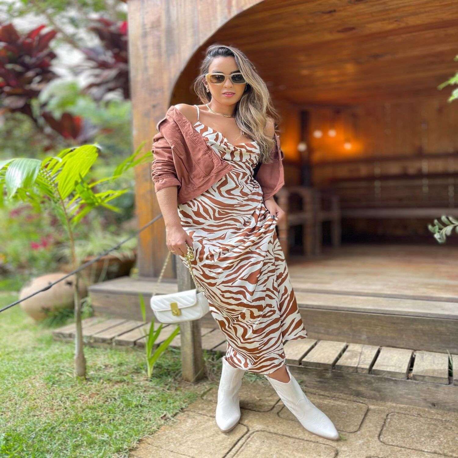 Animal Print: Como Usar essa Tendência Ousada com Estilo! - Portal Zoe